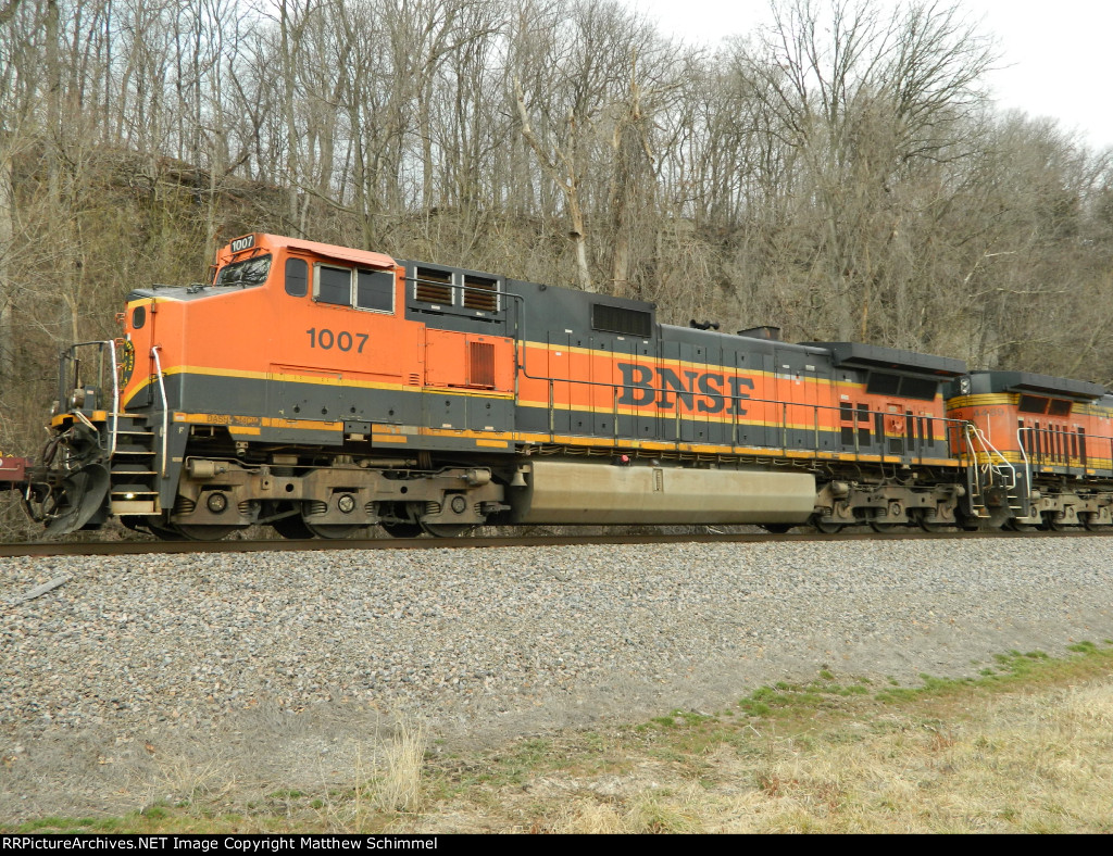 BNSF 1007